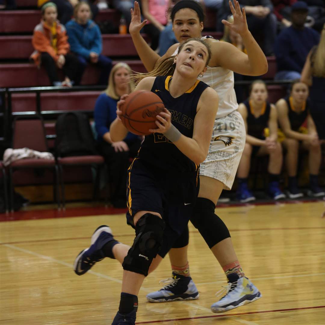 IN PICTURES: Notre Dame 52, Whitmer 49 - The Blade