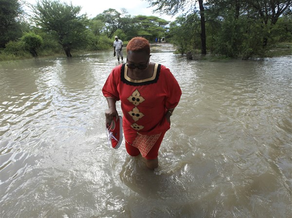 Deadly floods hit southern Zimbabwe, destroying many homes | The Blade