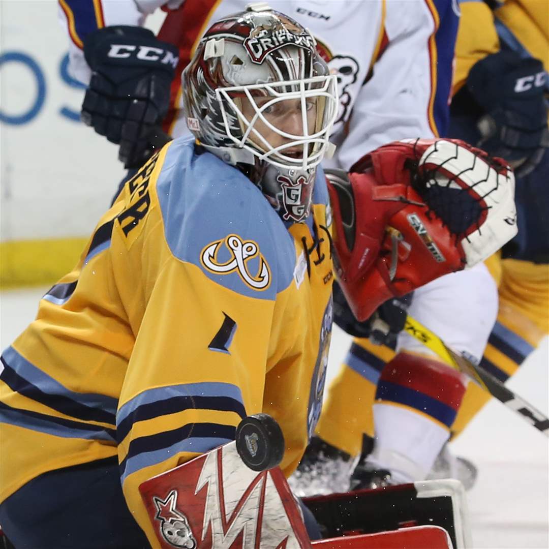 IN PICTURES: Norfolk 3, Walleye 2, shootout - The Blade