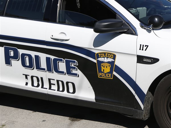 Toledo police investigate 2 separate armed robberies | The Blade