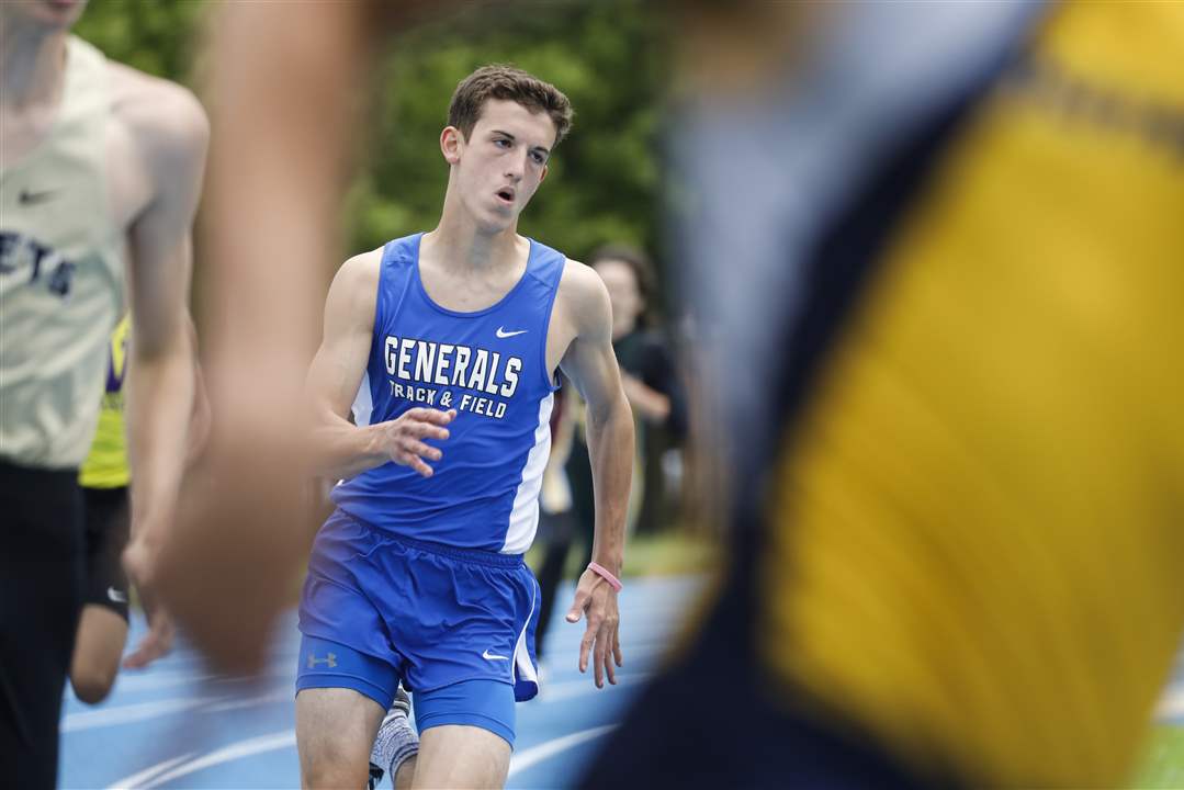IN PICTURES: D-I track and field meet - The Blade