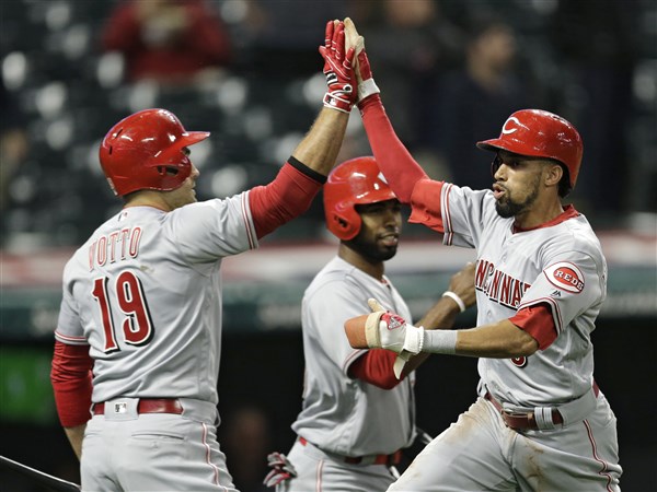 Hamilton scores from first on single to lift Reds over Indians | The Blade