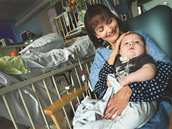Healing with hugs: Hospital welcomes cuddlers | The Blade