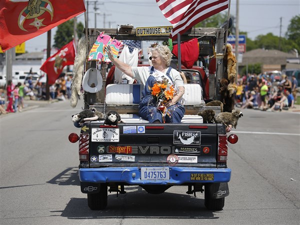 In pictures: Point Place on parade | The Blade