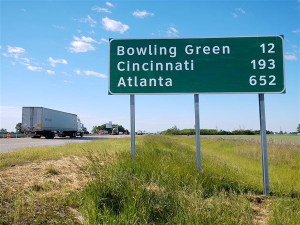 New signs on I-75 help steer drivers to faraway places | The Blade