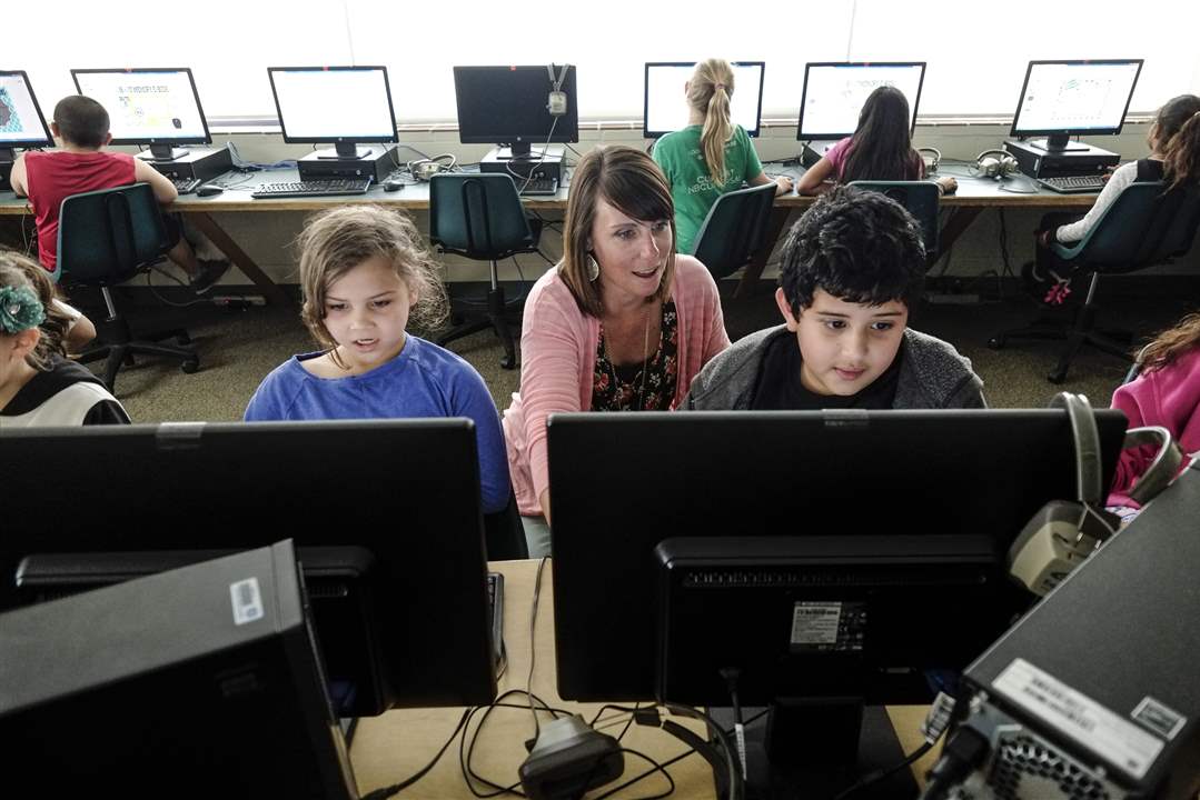 Spanish, technology classes expanded in Adrian - The Blade
