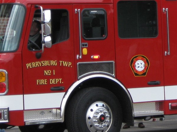 Barn fire causes road closures in Perrysburg Twp. | The Blade
