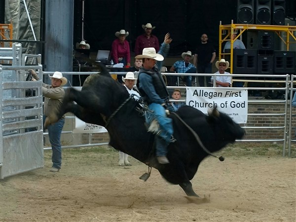 Rodeo, religion come together at cowboy-themed ministry | The Blade