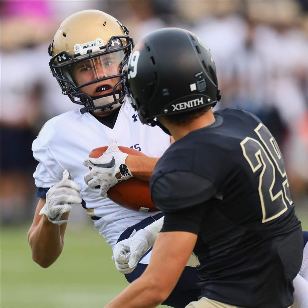 IN PICTURES: St. John's Jesuit 17, Perrysburg 6 - The Blade