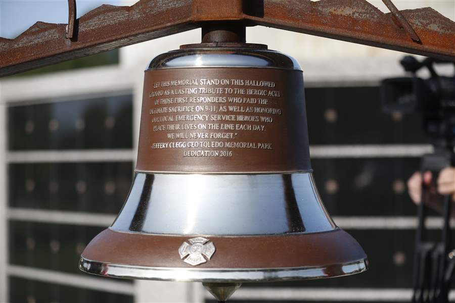 GALLERY: First Responders Last Call Memorial bell dedicated - The Blade