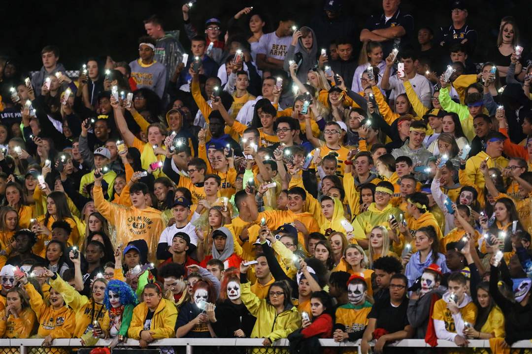 IN PICTURES: Whitmer 21, Central Catholic 14 - The Blade