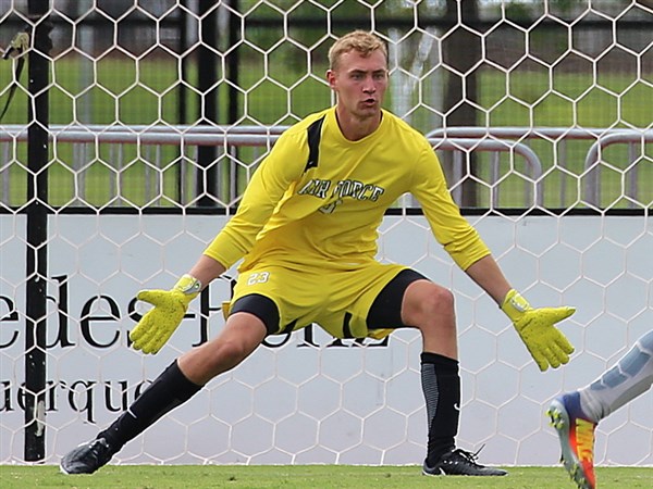 Wendt plays big part in Air Force Academy's success | The Blade