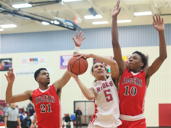 PHOTO GALLERY: Bowsher defeats Rogers 60-59 | The Blade