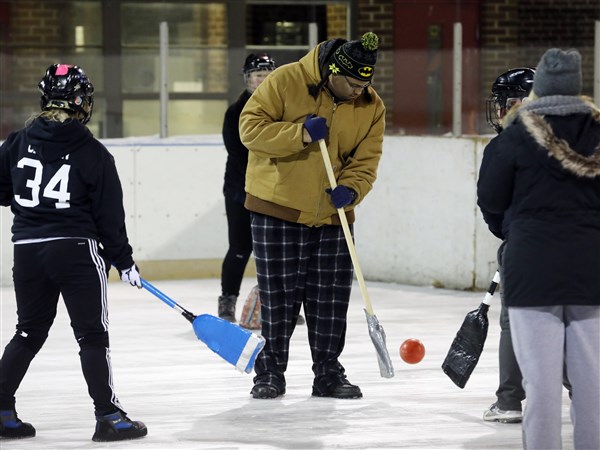 Special Olympics athletes take part in broomball games | The Blade