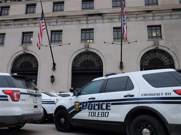 Toledo police online auction features more than 80 vehicles | The Blade