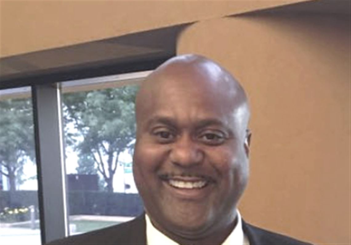 Mack Collins's Instagram, Twitter & Facebook on IDCrawl