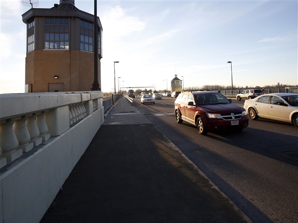 MLK Bridge riverwalk extension set for East Toledo | The Blade