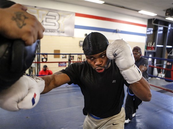 On short notice, Toledo boxer DeAndre Ware prepares for career-changing ...
