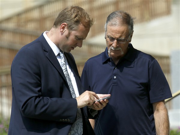 Former Allen County sheriff Samuel Crish indicted on federal bribery ...