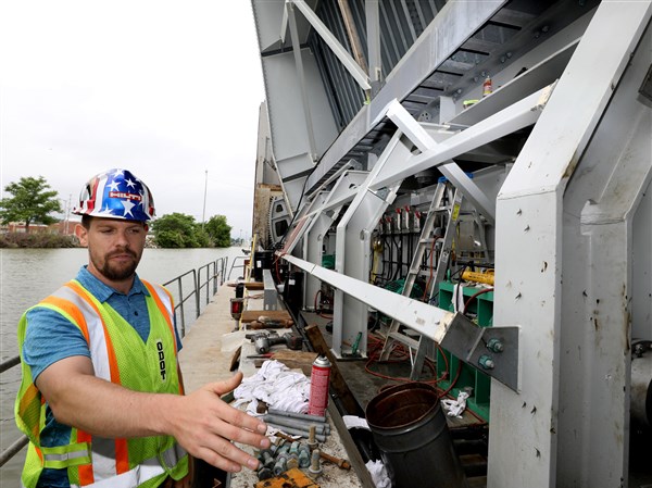 Port Clinton drawbridge remains closed as delays mount | The Blade