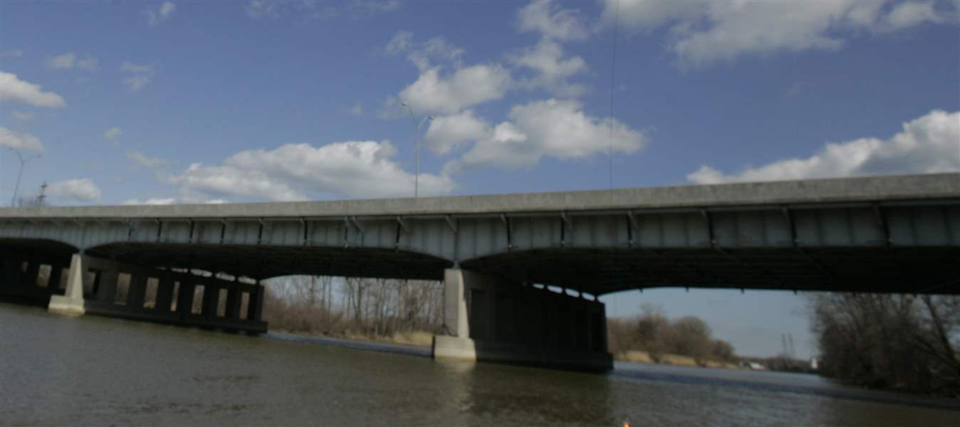 Lane, ramp closings on I-75 bridge in Monroe extended - The Blade