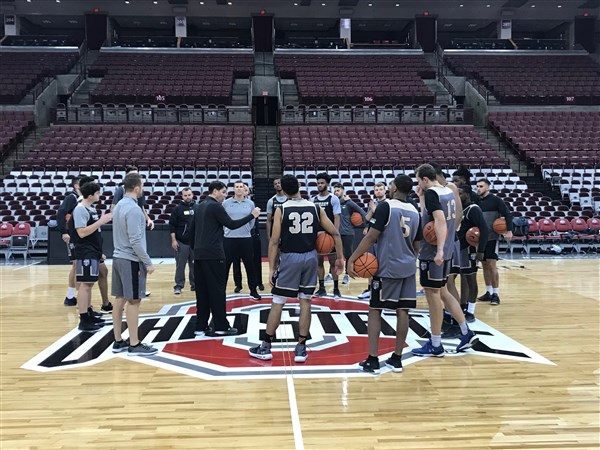 Behind the scenes as David takes on Goliath in college basketball | The ...