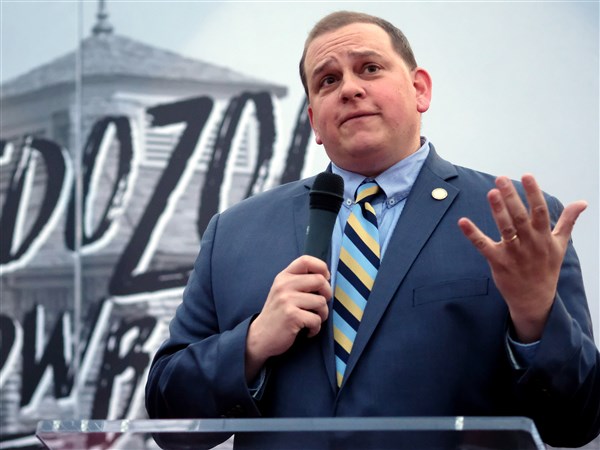 'Wednesdays with Wade' at Birmingham branch library | The Blade