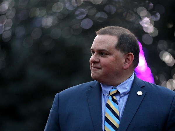Democratic Toledo mayor attends inauguration of GOP governor | The Blade