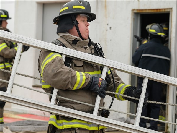 PHOTO GALLERY: Toledo firefighters in training | Toledo Blade