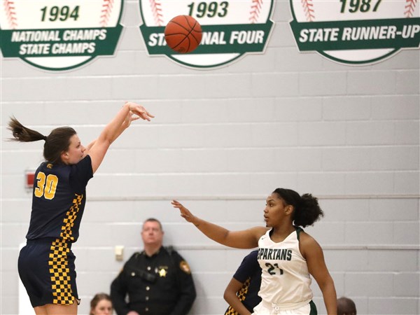 Girls basketball: Bowsher holds off Clay to improve to 6-2 | The Blade