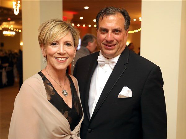 Joe Napoli slightly roasted by Rotary Foundation | The Blade