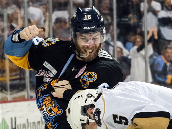 Former Walleye forward Bryan Moore signs with AHL team | The Blade