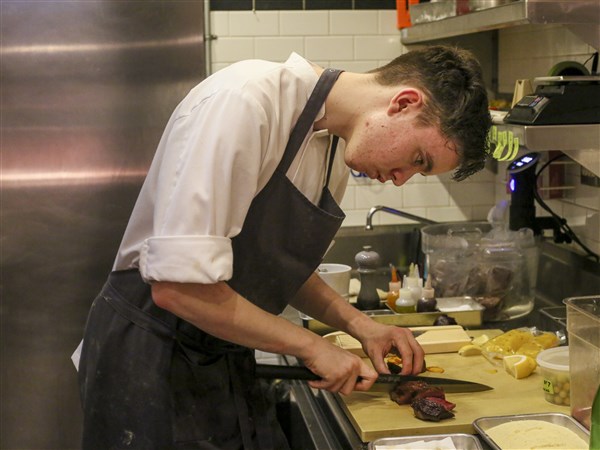 Teenage chef has hands in Toledo’s finest dining | The Blade