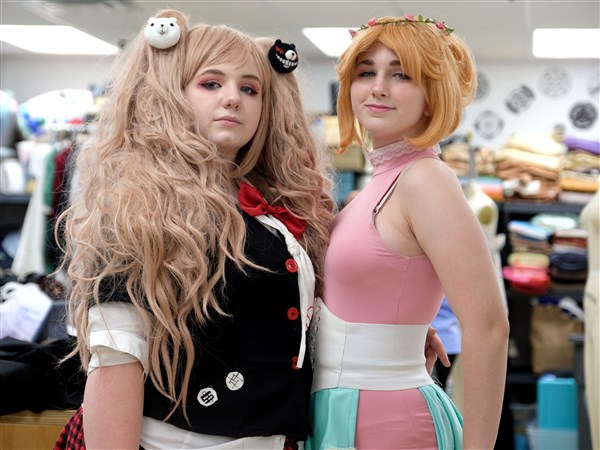 All dressed up: Thrift stores are key to do-it-yourself Halloween ...