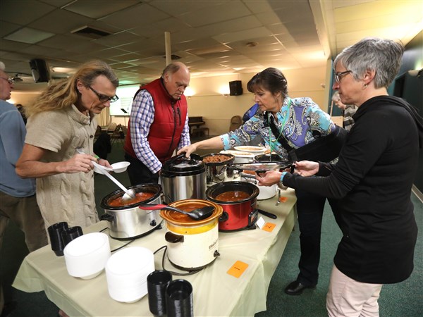 Breaking bread: Church mixes meal service with ministry | The Blade