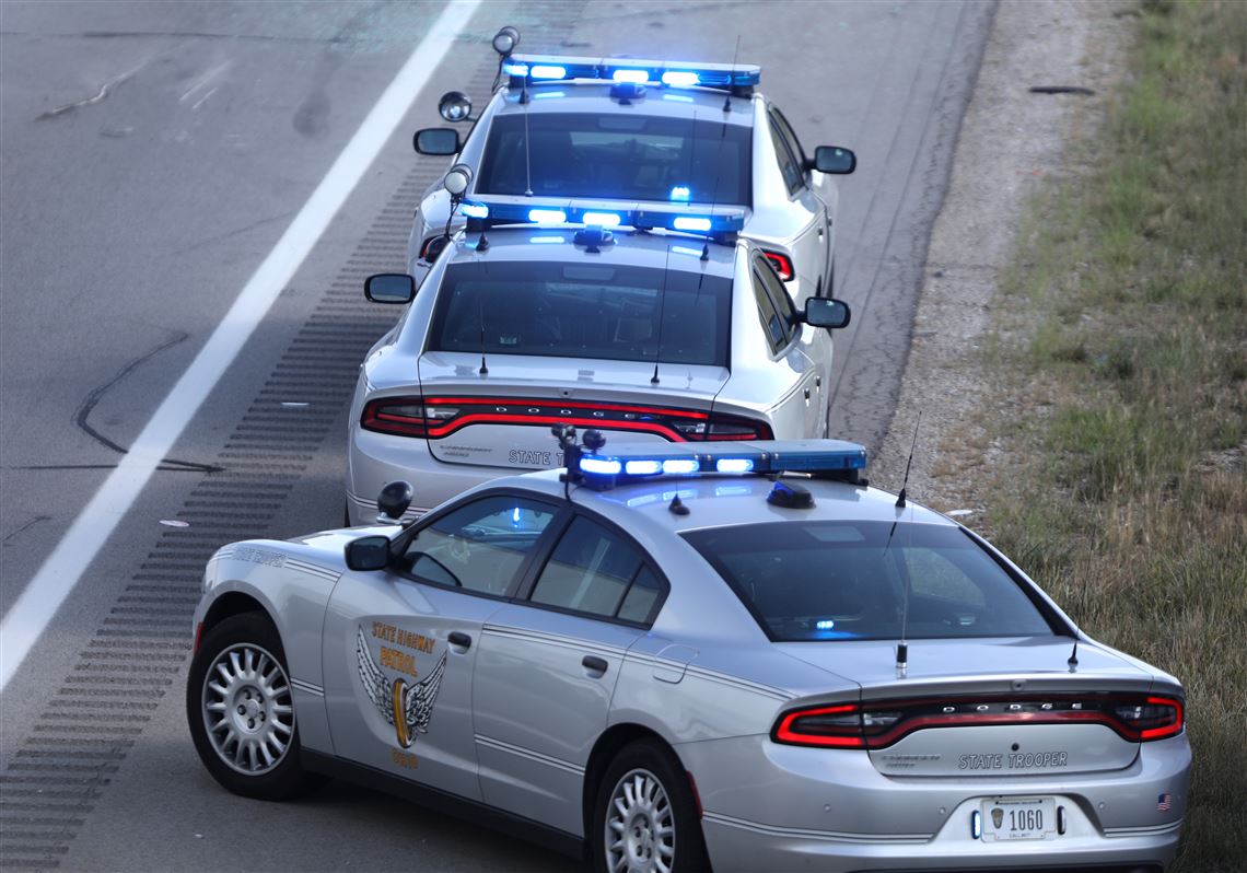 [USA] Speeding Moron Speeds Up To A Cop Car And Realizes He F*cked Up ...