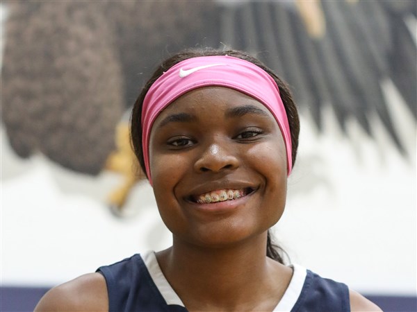 High school roundup: Royal-Davis leads Eagles to win | The Blade