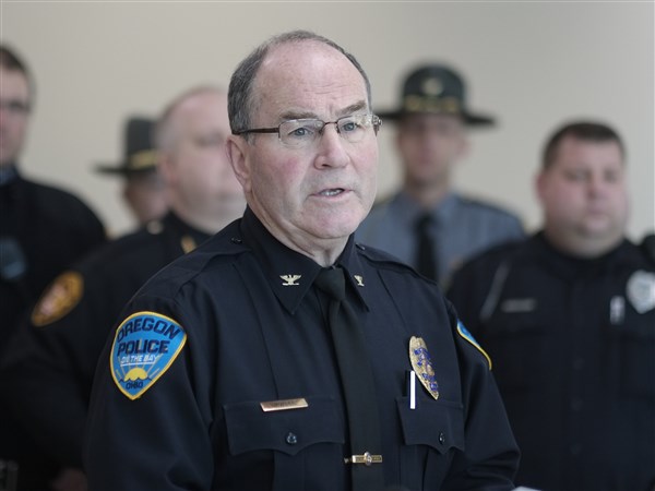 Oregon Police Chief Mike Navarre throws hat in Lucas County sheriff ...