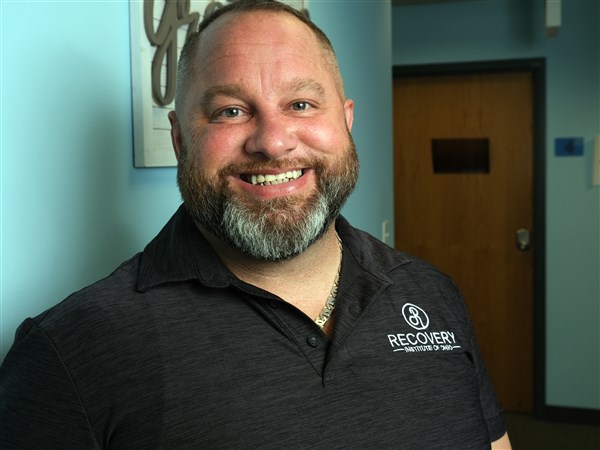 Former sheriff finds place as addiction advocate after prison | The Blade