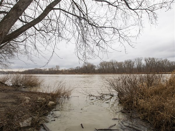 Study shows most of western Lake Erie algal bloom comes from ag runoff ...