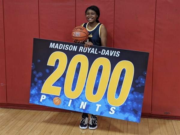 Toledo Christian's Madison Royal-Davis scores 2,000th point | The Blade