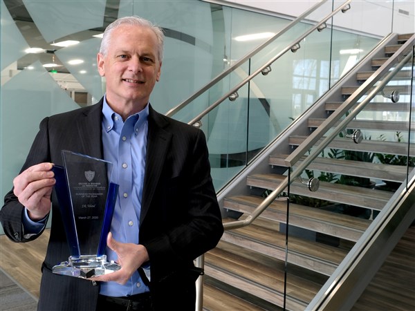 UT honors alumnus J.R. Toland with Pacemaker Award | The Blade