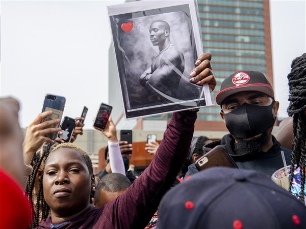 DMX mourned during memorial service at Barclays Center | The Blade