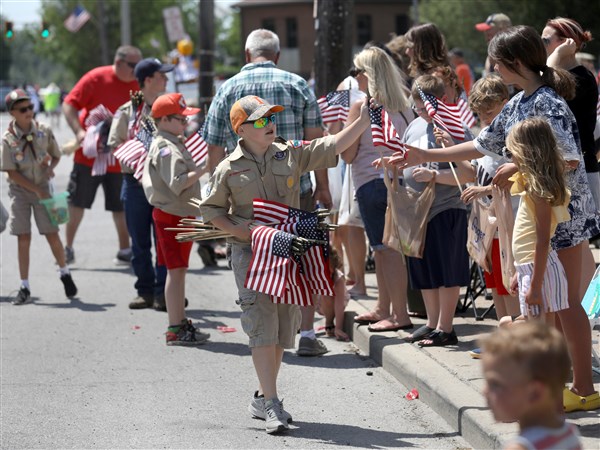 Point Place's annual parade returns after 2020 hiatus | The Blade