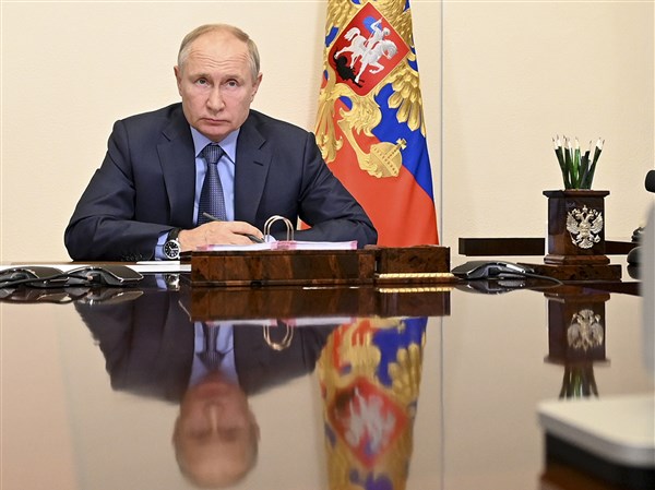 It takes courage to stand up to Putin | The Blade
