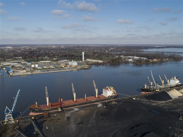 Port operator cites obstacles to container shipping expansion in Toledo ...