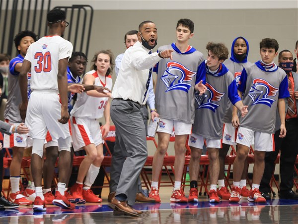 Former St. Francis basketball coach Lewis joins Cleveland State staff ...