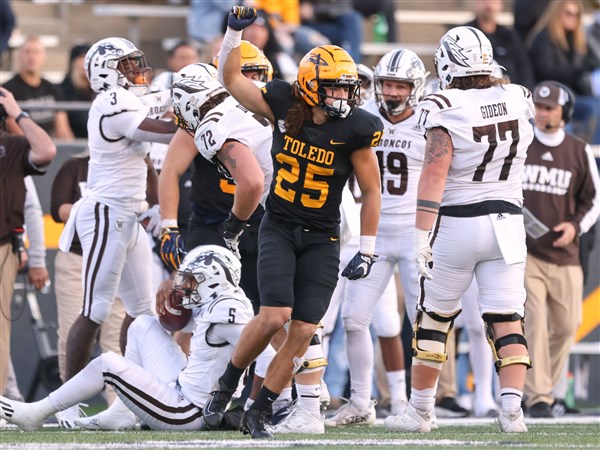 Toledo's Maxen Hook nominated for national freshman of the year award ...