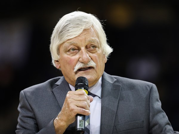 One of Ohio's winningest basketball coaches offers educators advice ...