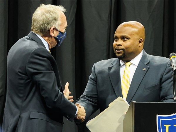 Briggs: This time, UT president nails it with hire of Blair as new AD ...
